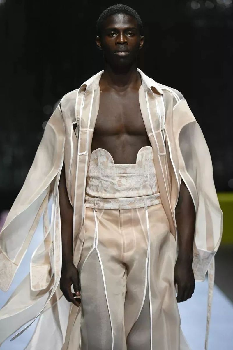 VICTOR WANG——矛盾和冲突中建立美感